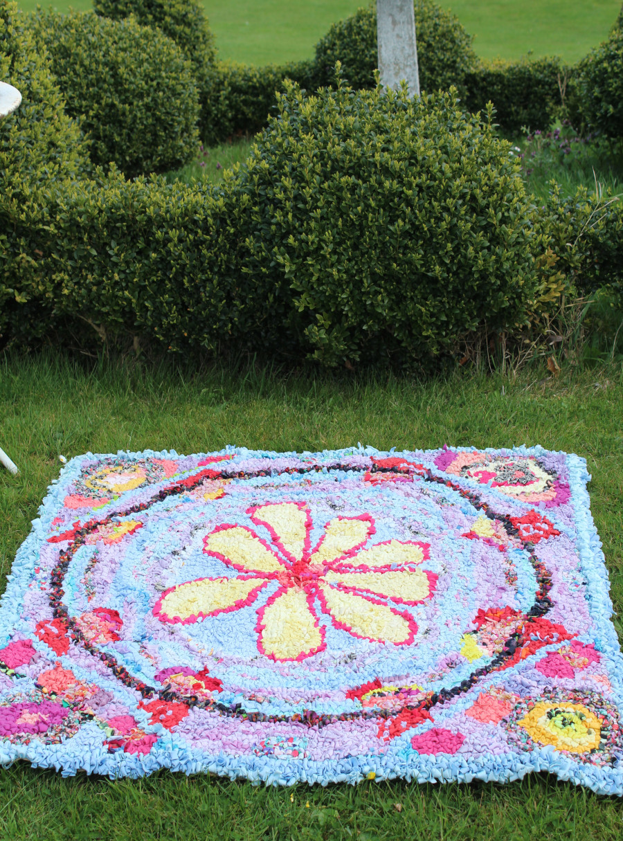 Ragged Life Blog | Rag Rug of the Month: Flower Power - Ragged Life Blog