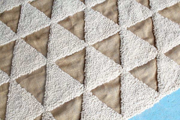 Ragged Life Blog | My modern, simple rag rug - Ragged Life Blog