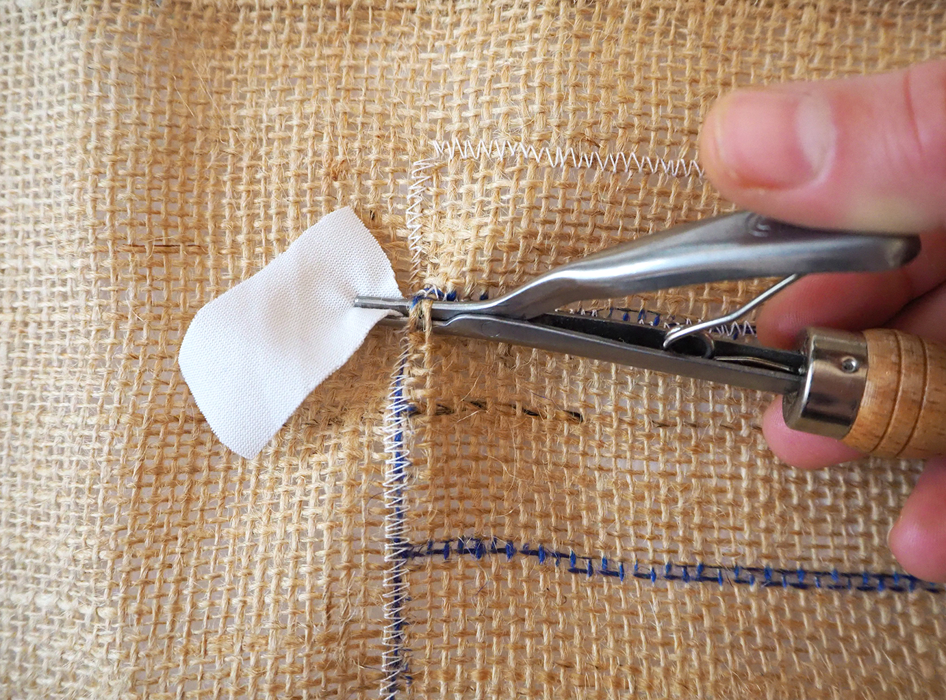 Ragged Life Blog | Rag Rug Stocking - Free Ragged Life Pattern - Ragged ...